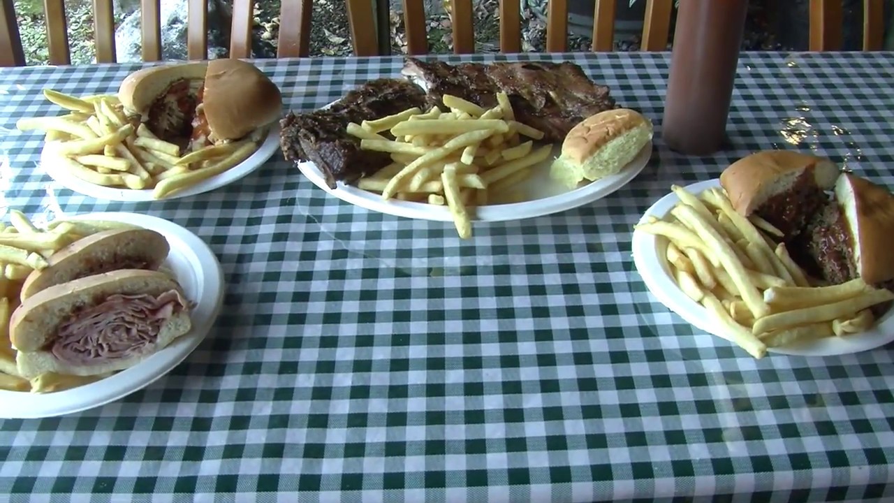 Dine Elmwood Park: Russell's Barbeque - YouTube