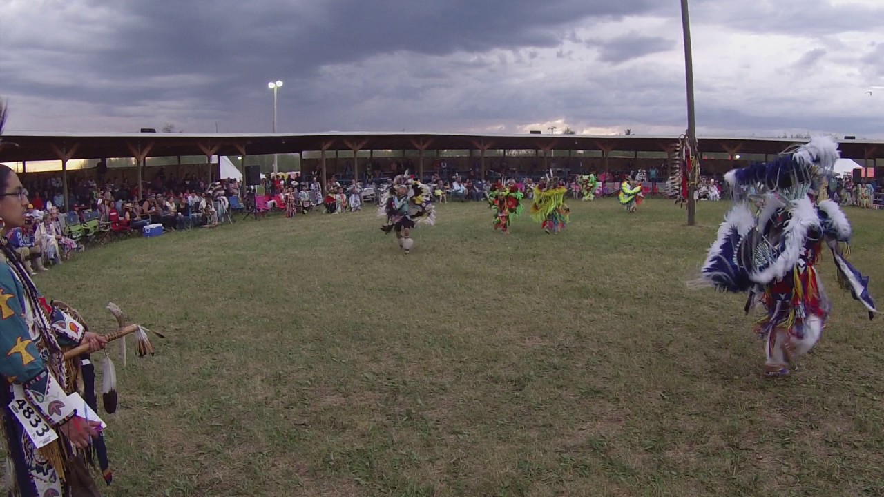 Jr. Boy's Fancy @ Beaver Lake Powwow 2016 - YouTube