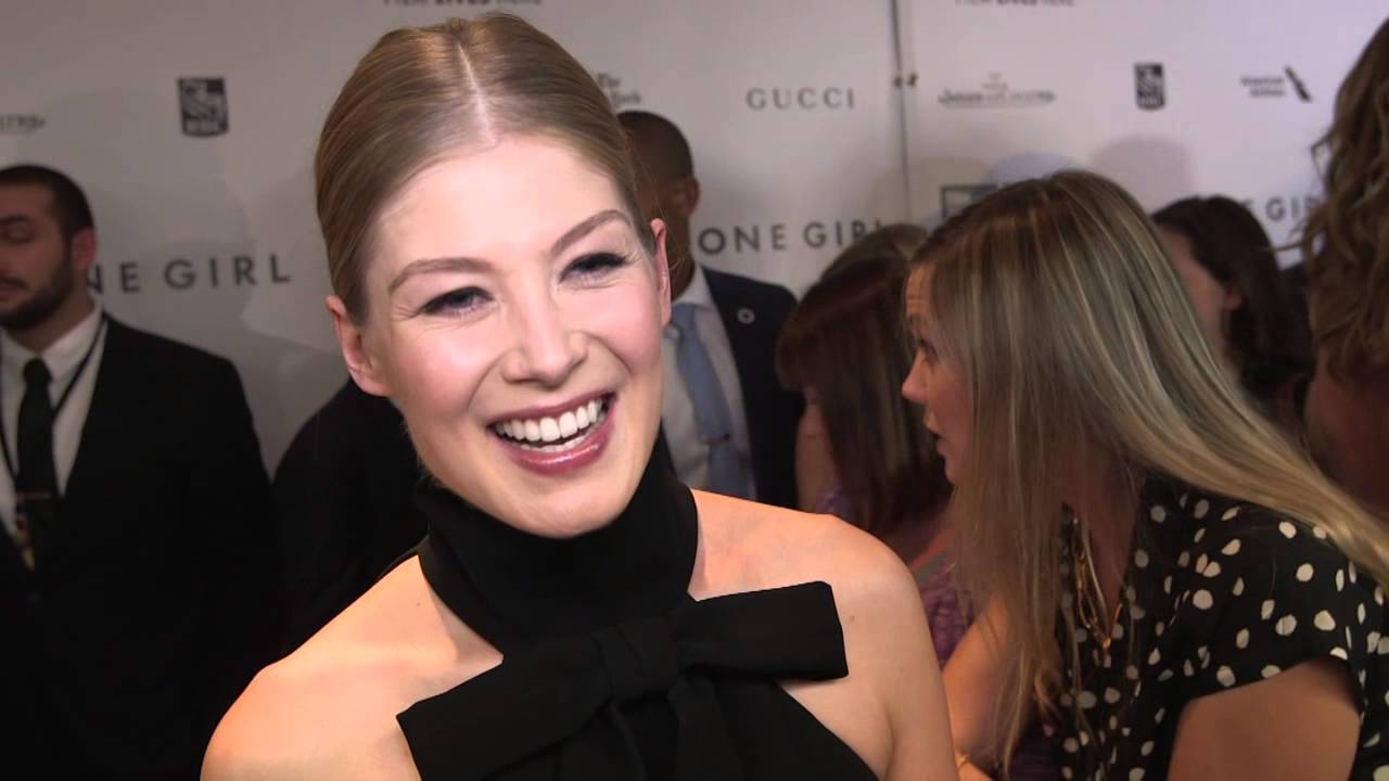 Gone Girl: Rosamund Pike "Amy Dunne" New York Movie Premiere Interview ...