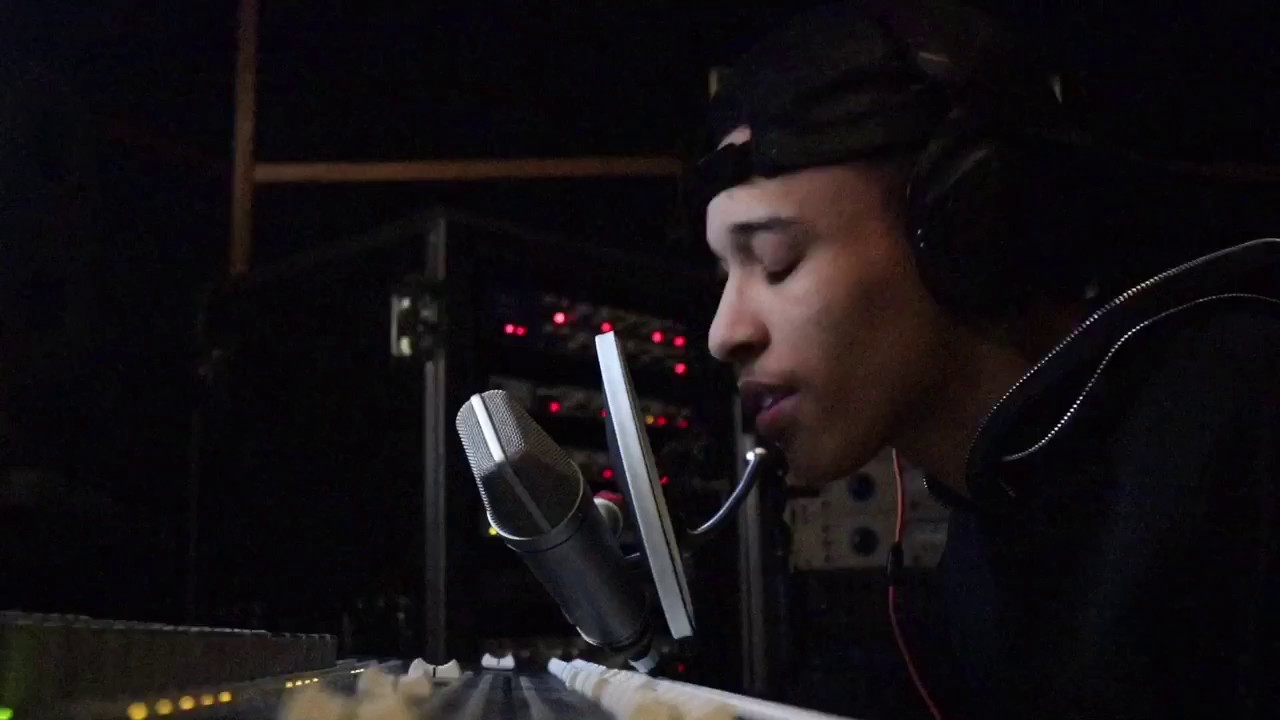 Usher "Can U Handle It" IG (COVER) by Devon Culture - YouTube