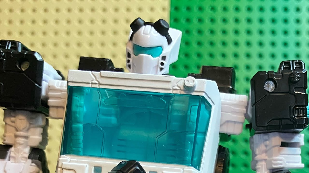 Transformers autobot trooper - YouTube