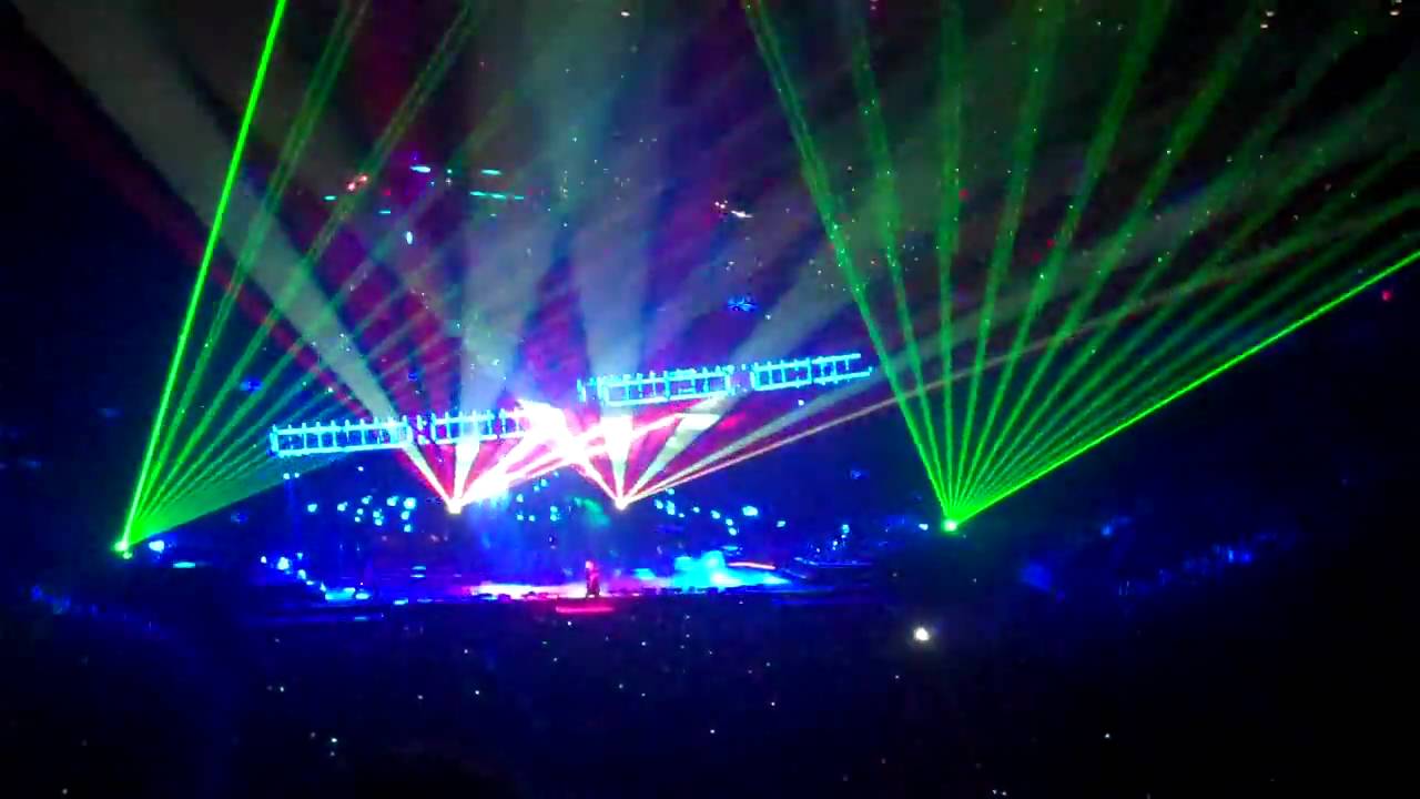 Trans-Siberian Orchestra "First Snow" Hartford, CT - YouTube