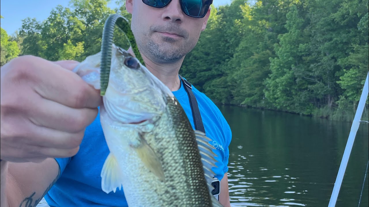 Beach bum outdoor “Crap Corner Fishing challenge “ - YouTube