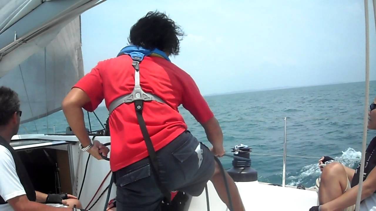 Perfect fast sailboat tacking? Awesome. (KBSA RYA Competent Crew Course ...