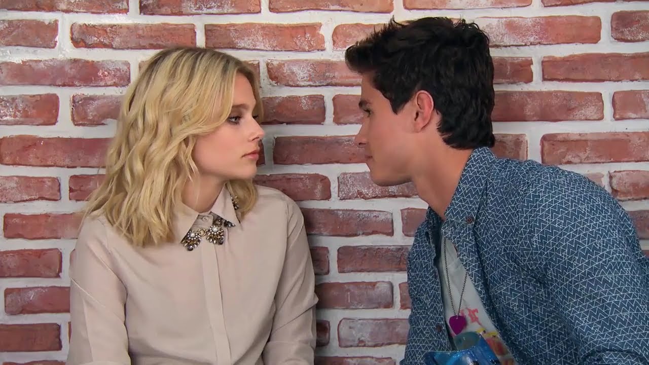Soy Luna Ámbar Invita A Simón A Ver Una Película En Su Casa 2x71 Hd