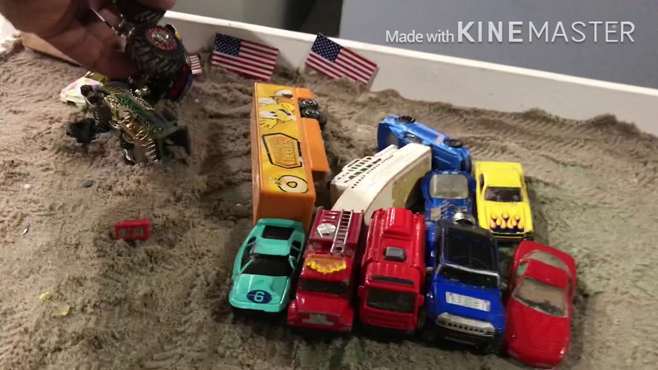 Monster jam world finals 3 2002 freestyle - YouTube