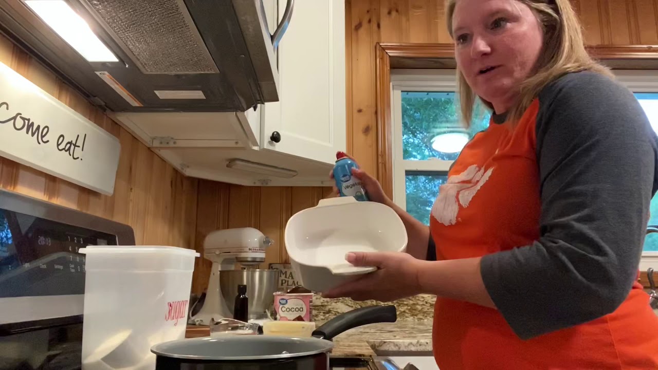 Lisa Burdette- Chocolate Fudge - YouTube