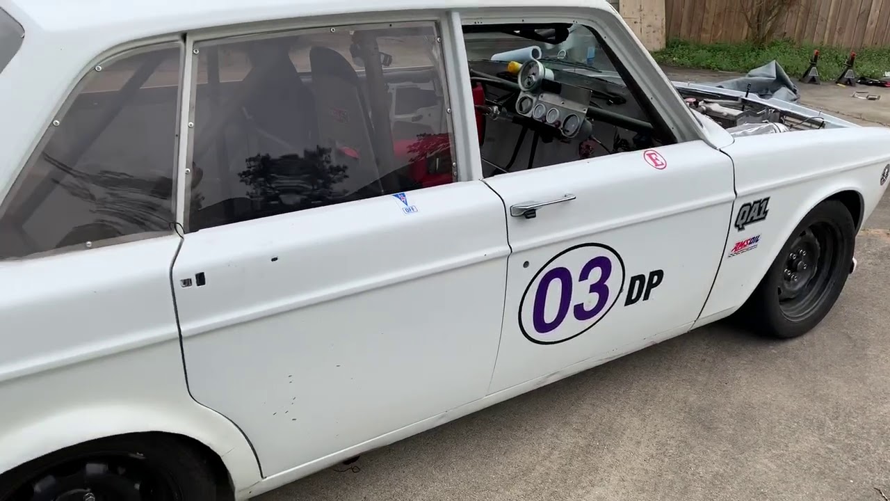 1970 Volvo 144 Racecar Walkaround - YouTube