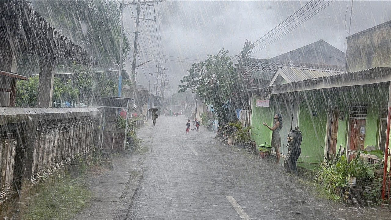 The biggest super heavy rain in history in Indonesia, walking in the ...