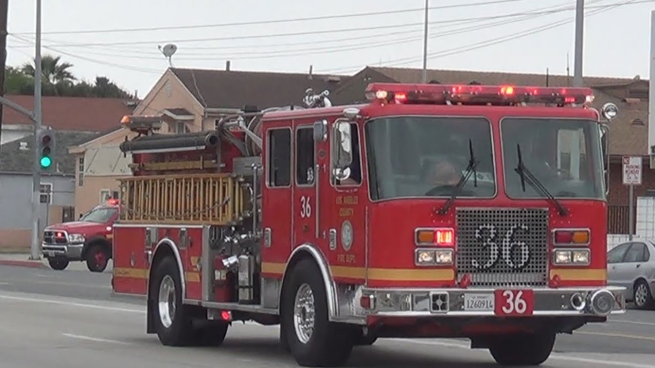 LACoFD Engine & Squad 36 Responding - YouTube