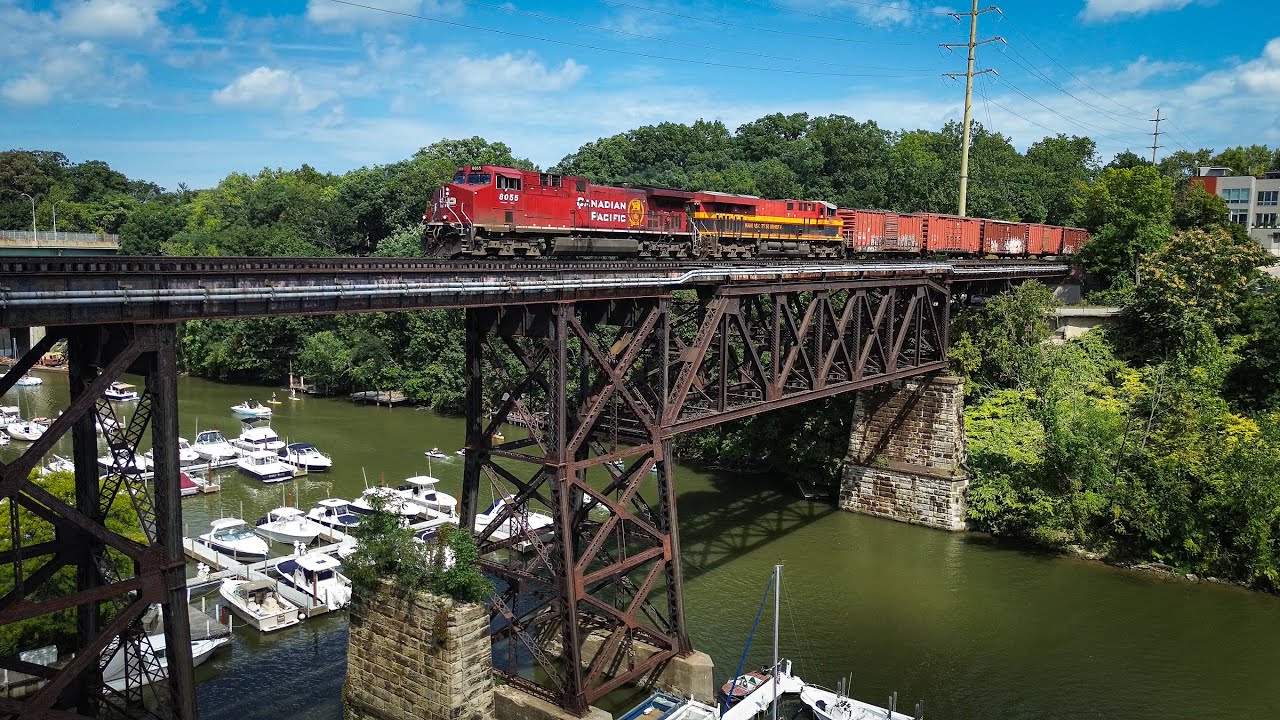 315 W/ CP, KCS Pair Rumbles Over the Ancient 1907 Trestle in Rocky ...