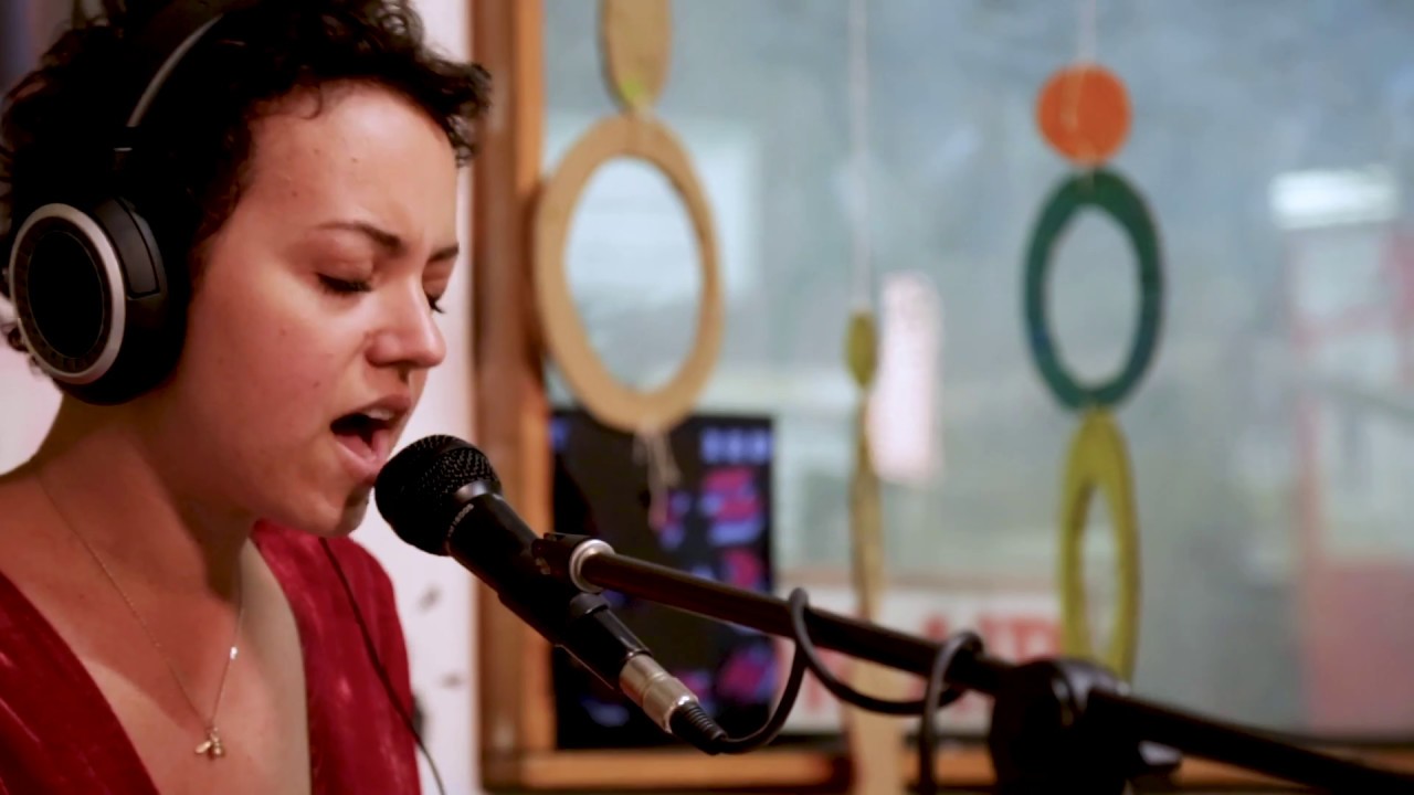 Sahara Beck | Right Here, Right Now at 4ZZZ - YouTube