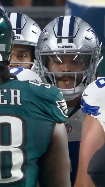 Looks like Dak spit first... 👀 - YouTube