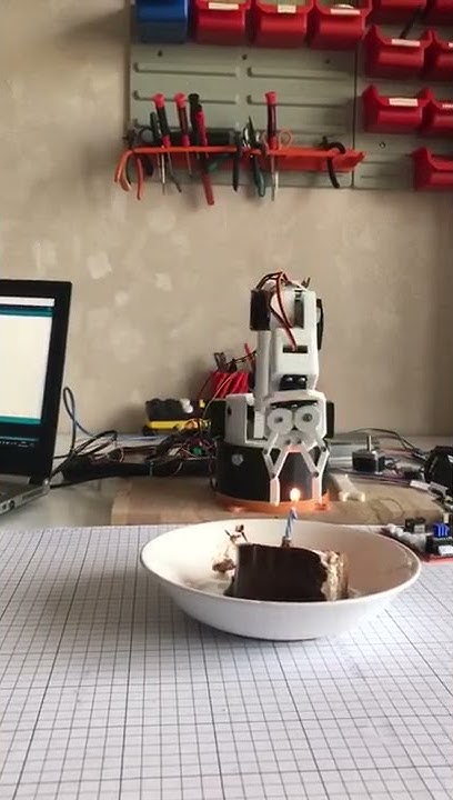 Robotic Arm with Arduino. Kuzey Tekinoğlu Cosplay - YouTube