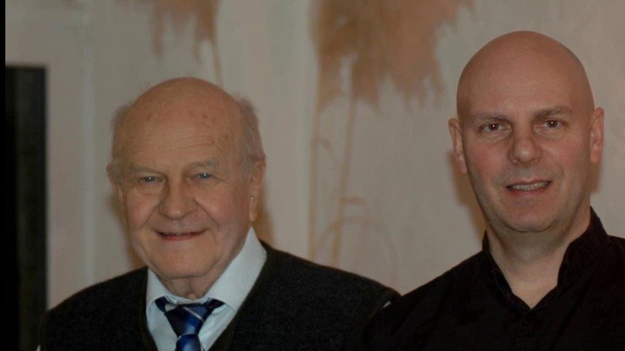 Schweigende Apfelblüten Prof. Dr. Arno Schmidt - YouTube