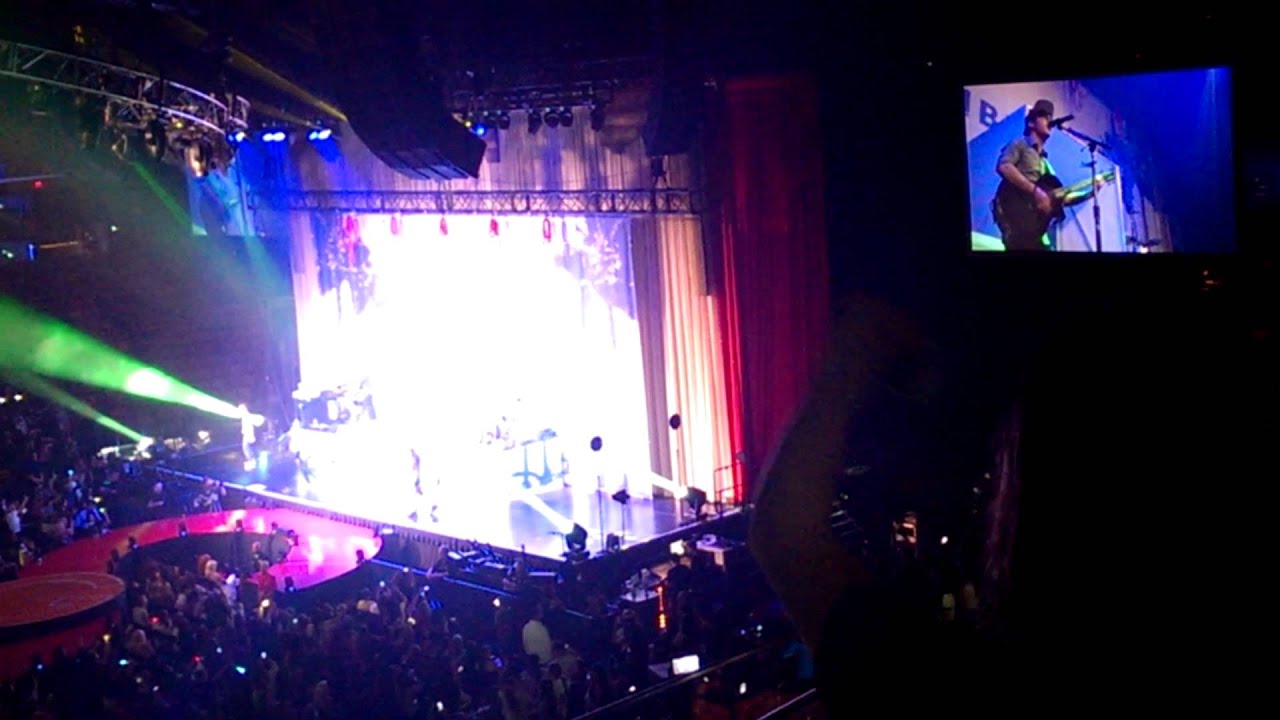 Emblem3 concert - 3000 miles - YouTube