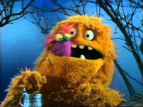 Muppets - Under my skin (halloween) - YouTube