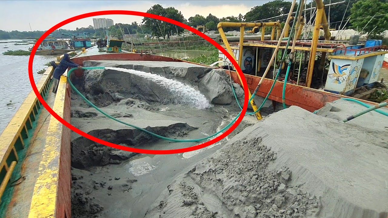 Unloading sand form ship barge unloading video sand unloading video 309 ...