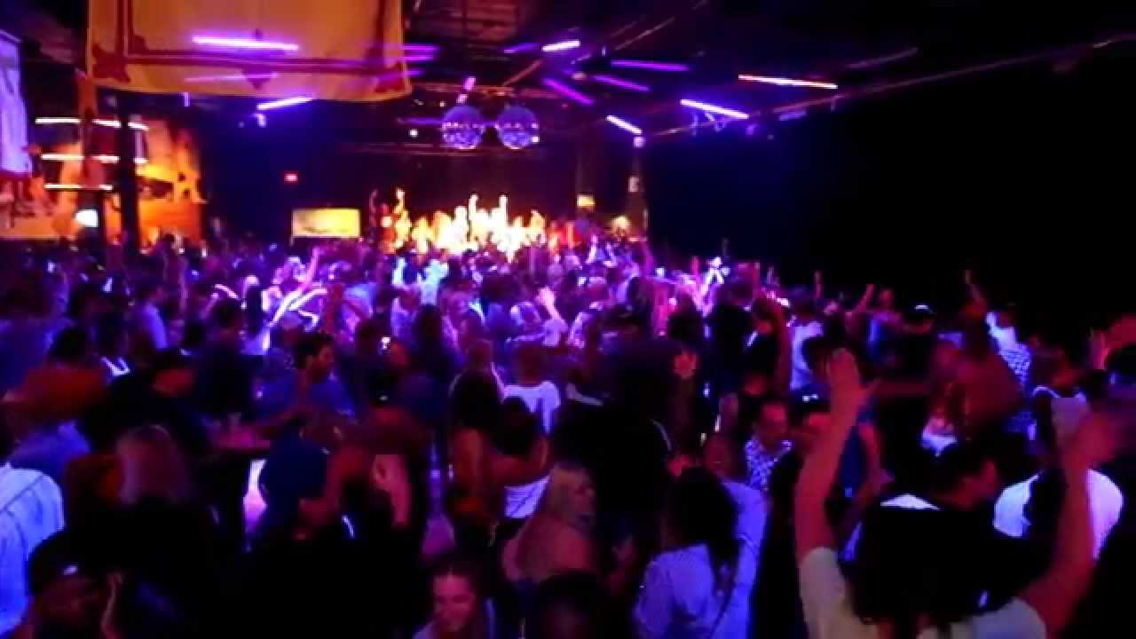The Ranch - What A Saturday Night Curtain Opening Looks Lke - YouTube