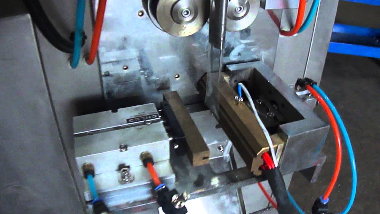 Powder filling machine (Four side sealing) - YouTube