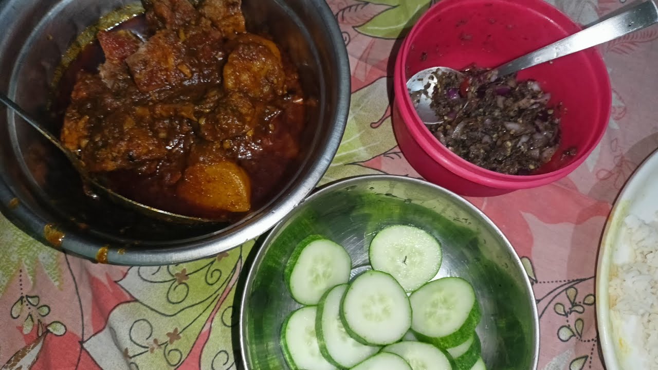 chicken curry recipe......#Dosto ke sath chota sa party 😁 - YouTube