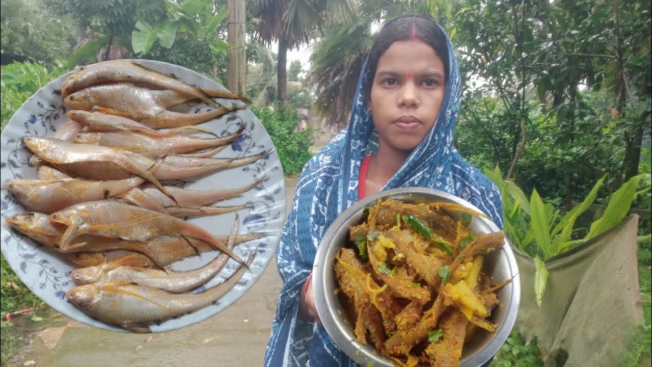 নদীর টাটকা আমোদি মাছের ঝাল 🔥এই ভাবে বানান সব তরকারি ফেলে খেতে হবে ...