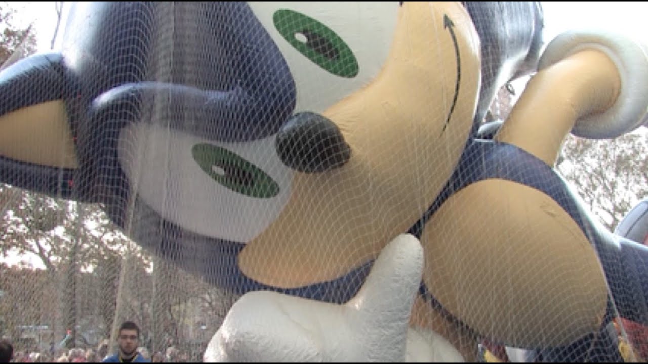 Gigantic balloons come alive - New York Post - YouTube