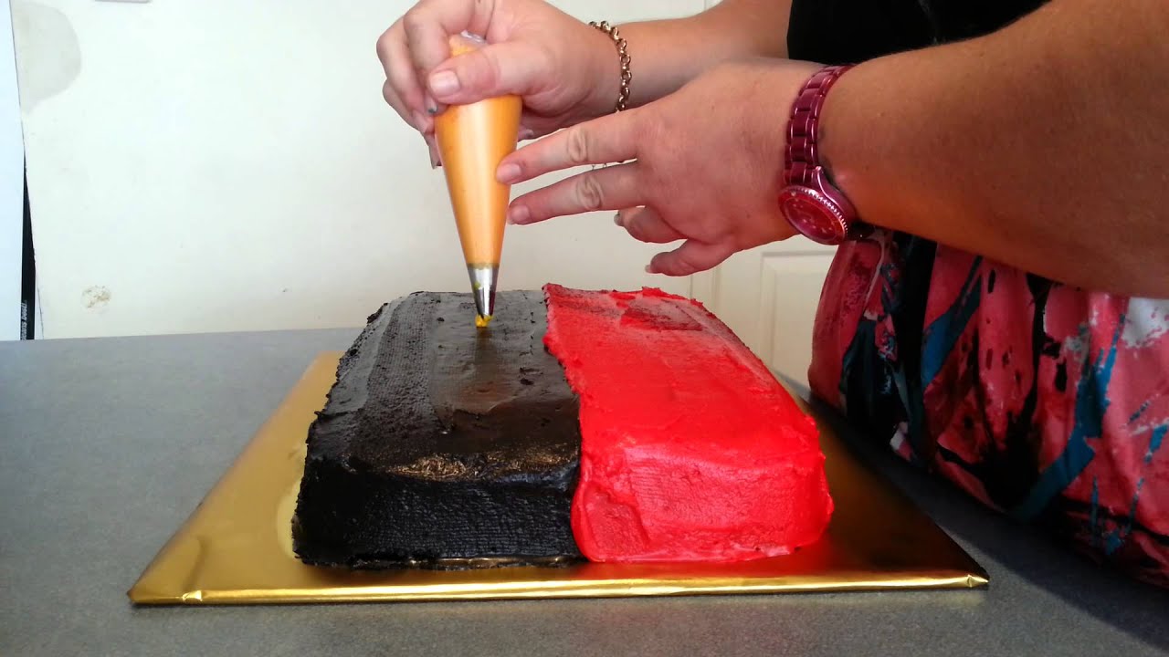 Easy DIY Cake Decor : Aboriginal flag cake - YouTube