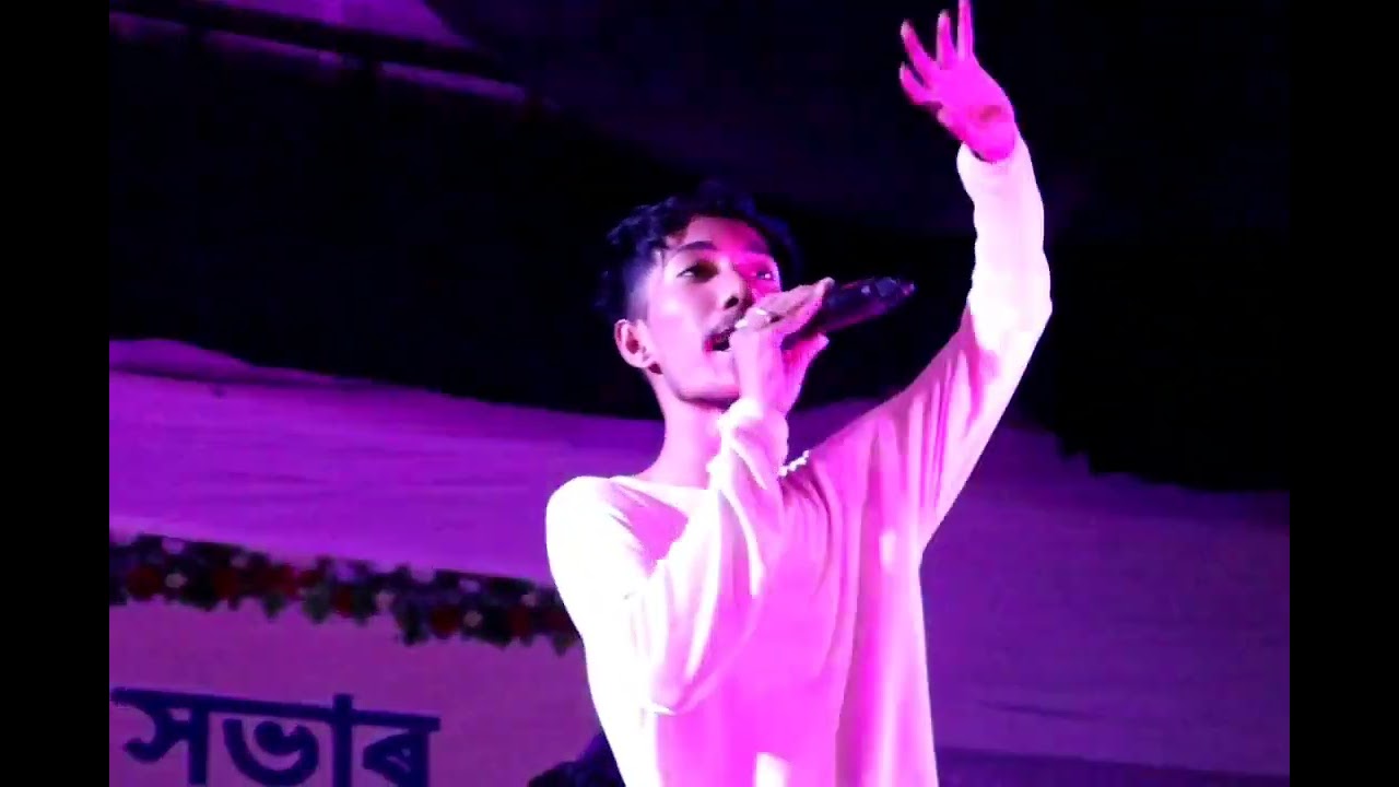 Sannidhya bhuyan live performance morigaon college || All assamese song ...