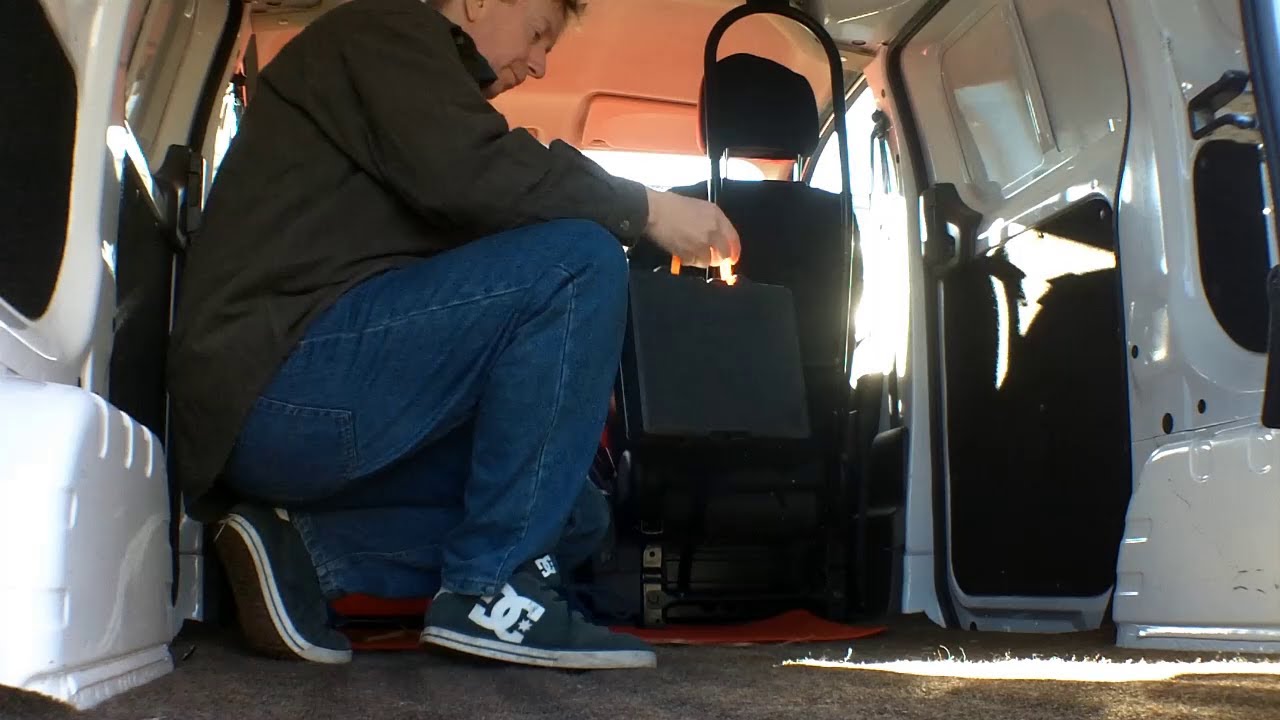 Insulating a Self Build Motorhome - YouTube