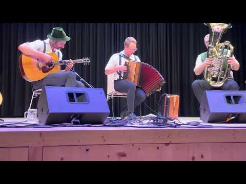 X1KOMMUNAL  (LIVE)