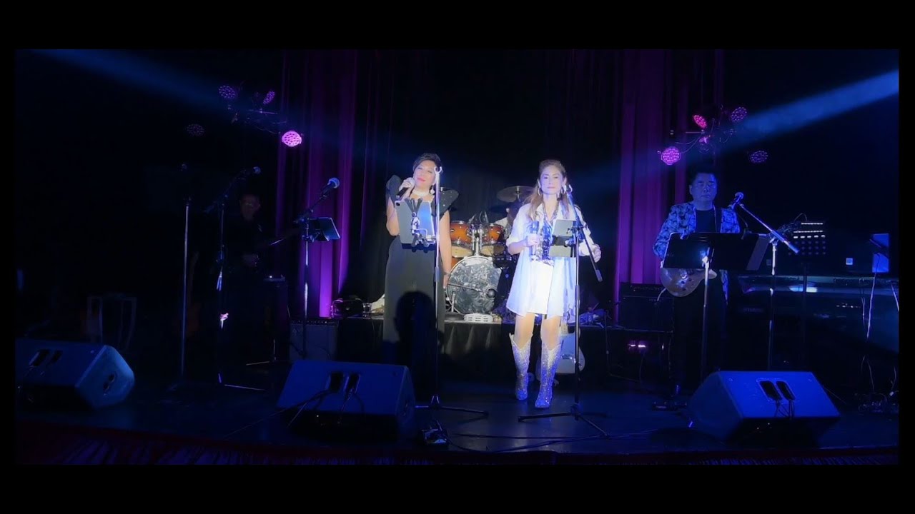 假使世界原來不像你預期 Joan Hui with Magnitude Band - YouTube