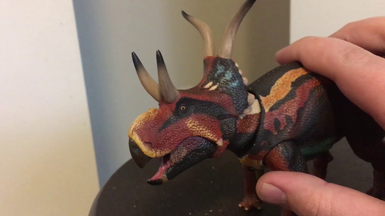 Dinosaur review 68 BOTM Diabloceratops - YouTube