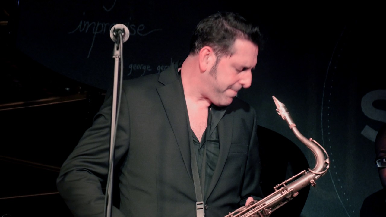 Steve Cole performing "Mirage" @ South - YouTube