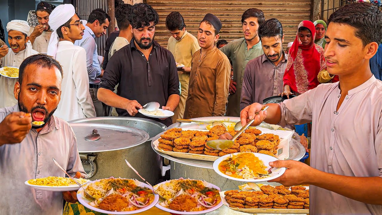 Pakistan's Cheapest Dhaba Food? 80/-Rs Dal Chawal Street Food Tour ...
