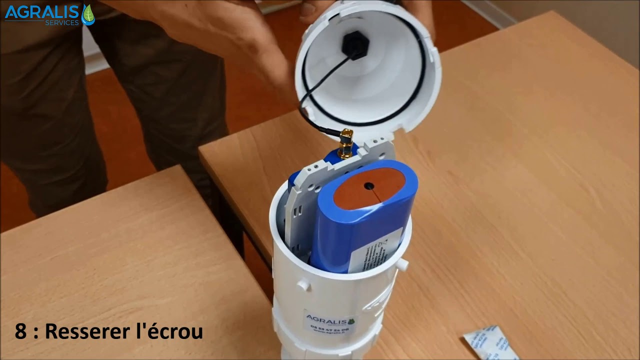 Remplacement batterie sonde capacitive Sentek All in One - YouTube