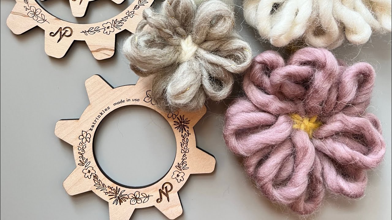 Flower Loom Tutorial - YouTube