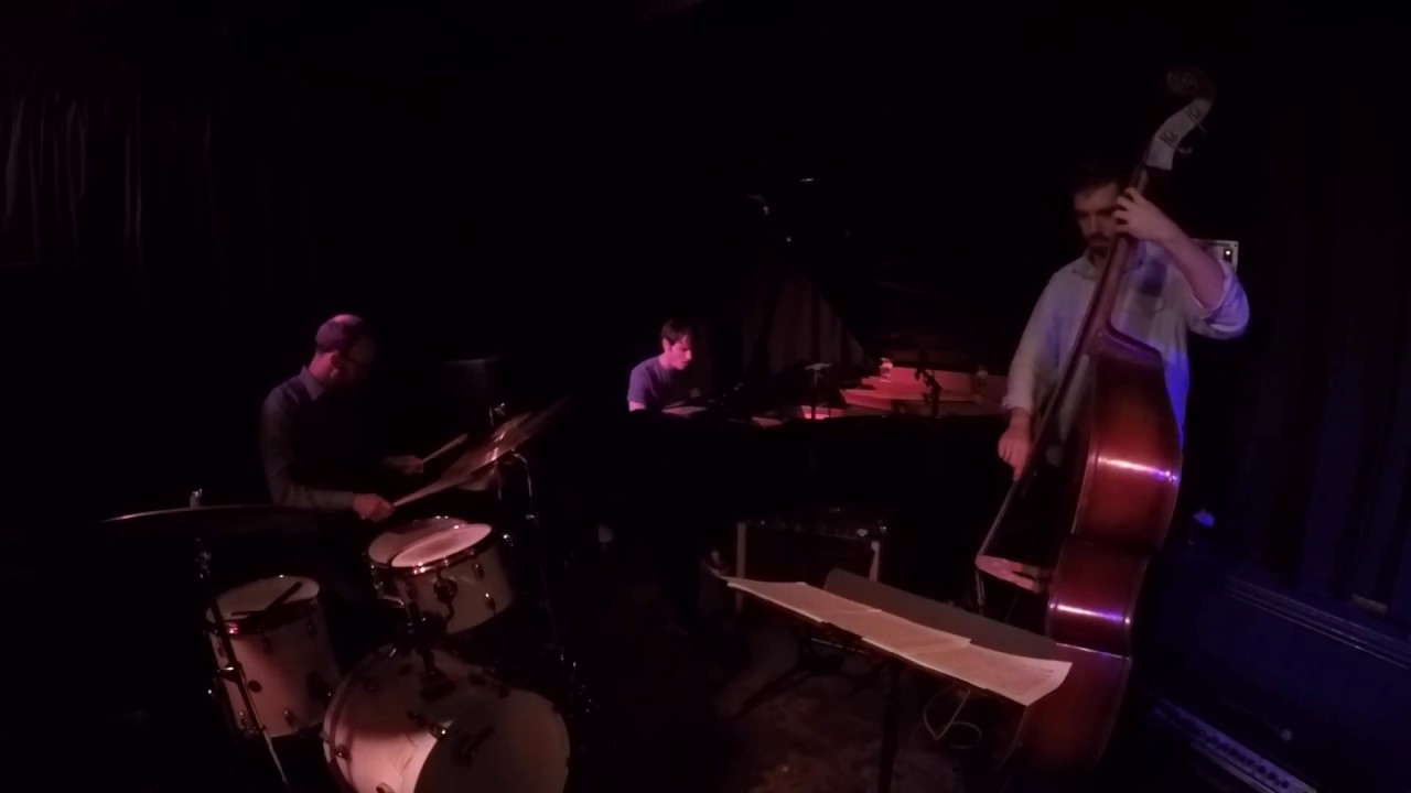 Alan Benzie Trio, "Inexorable" live at the Jazz Bar, Edinburgh - YouTube