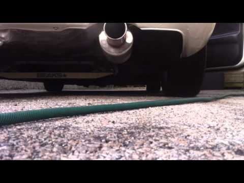 Spoon Exhaust on an Integra DC2 - YouTube