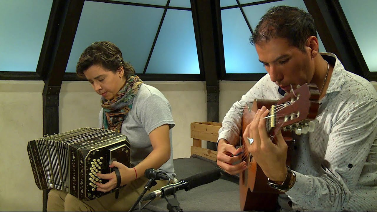 Encuentro, música y oración: Milagros Caliva y Martín Pérez - YouTube