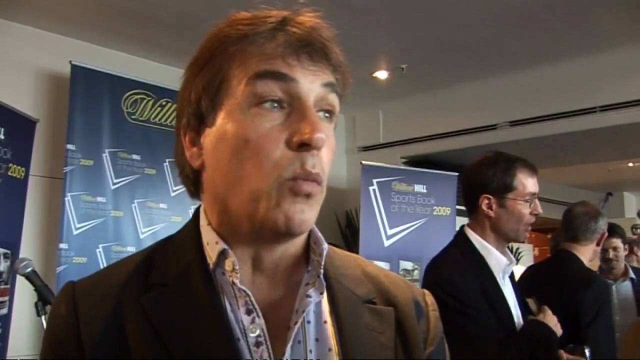 Duncan Hamilton wins the Sports Book of the Year Award 2009 - YouTube