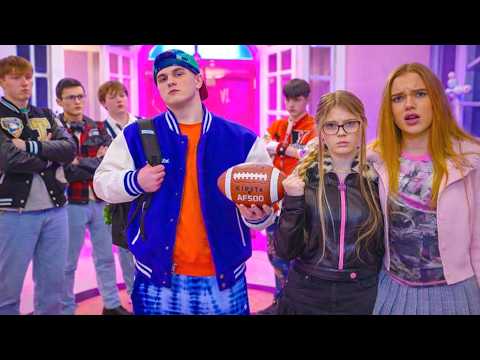 THERE IS A NEW STUDENT AT SCHOOL BUT DIANA IS MISSING!!! NEW MYSTERY!