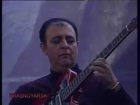 Mahmud İsmayil Oglu   O Qara Gozlerinin Qemzesi Yandirdi Meni GİTARA KRASNOYARSK