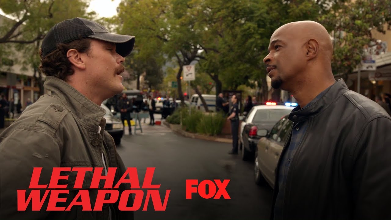 Riggs & Roger Meet At The Crime Scene | Season 2 Ep. 15 | LETHAL WEAPON ...