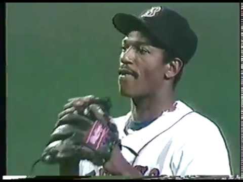 MLB - 1986 - World Series Red Sox Vs Mets Game 3 Top Of 1st Inning ...