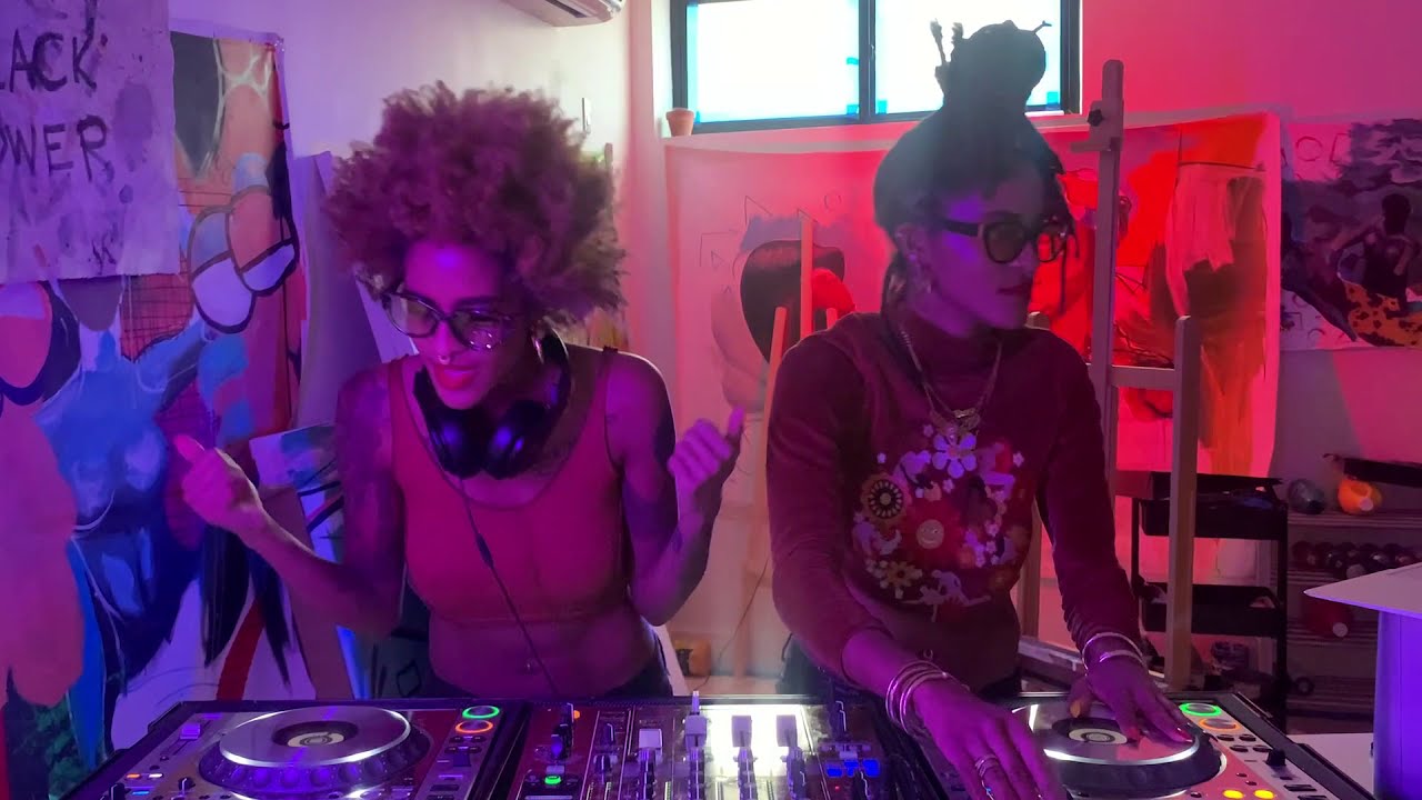 Coco & Breezy - (Full DJ Set) @ Digital Mirage Friendsgiving - YouTube