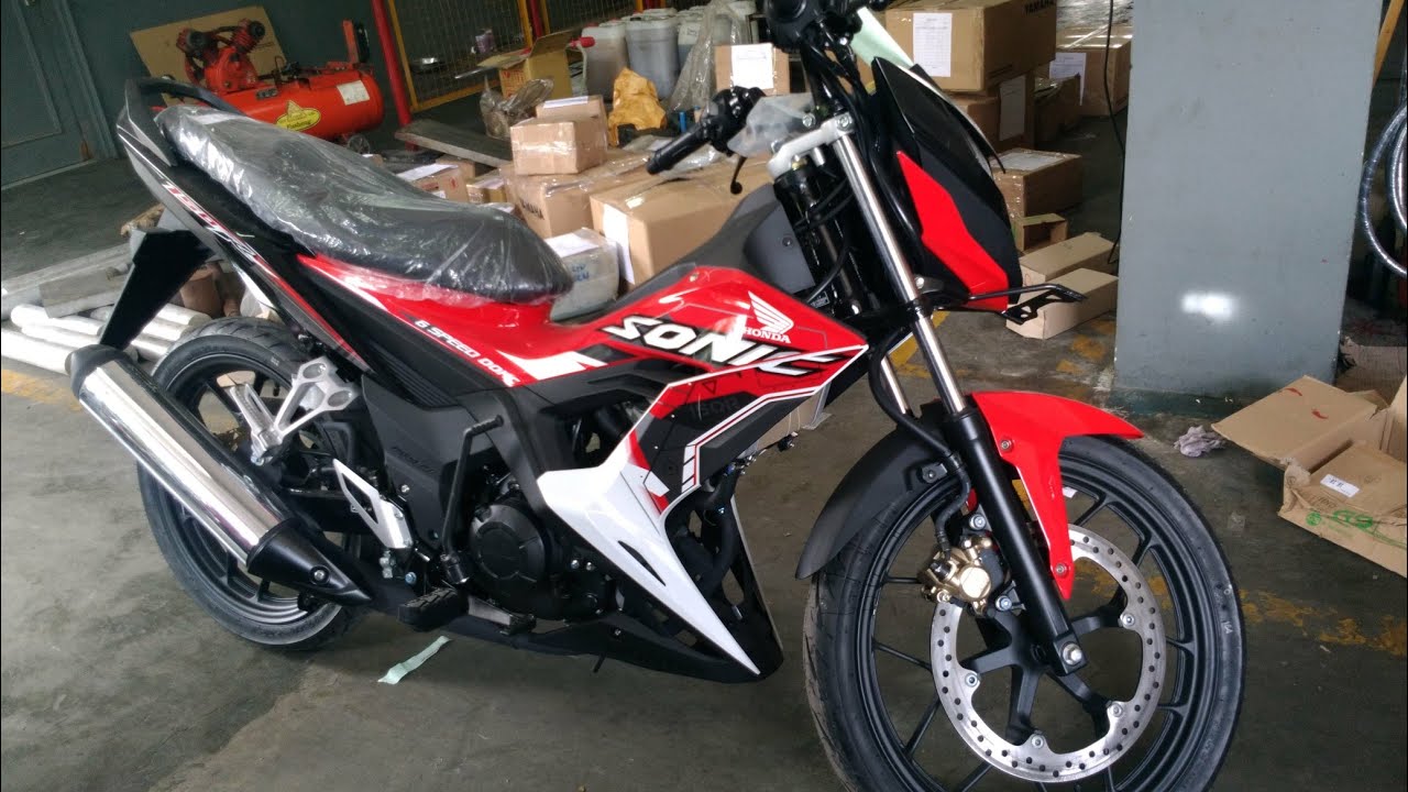 Sonic 150R Energetic Red New Stripping - YouTube