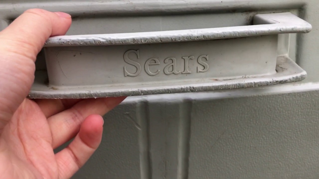 Sears 1973 Zarn Manual Garbage Can - YouTube