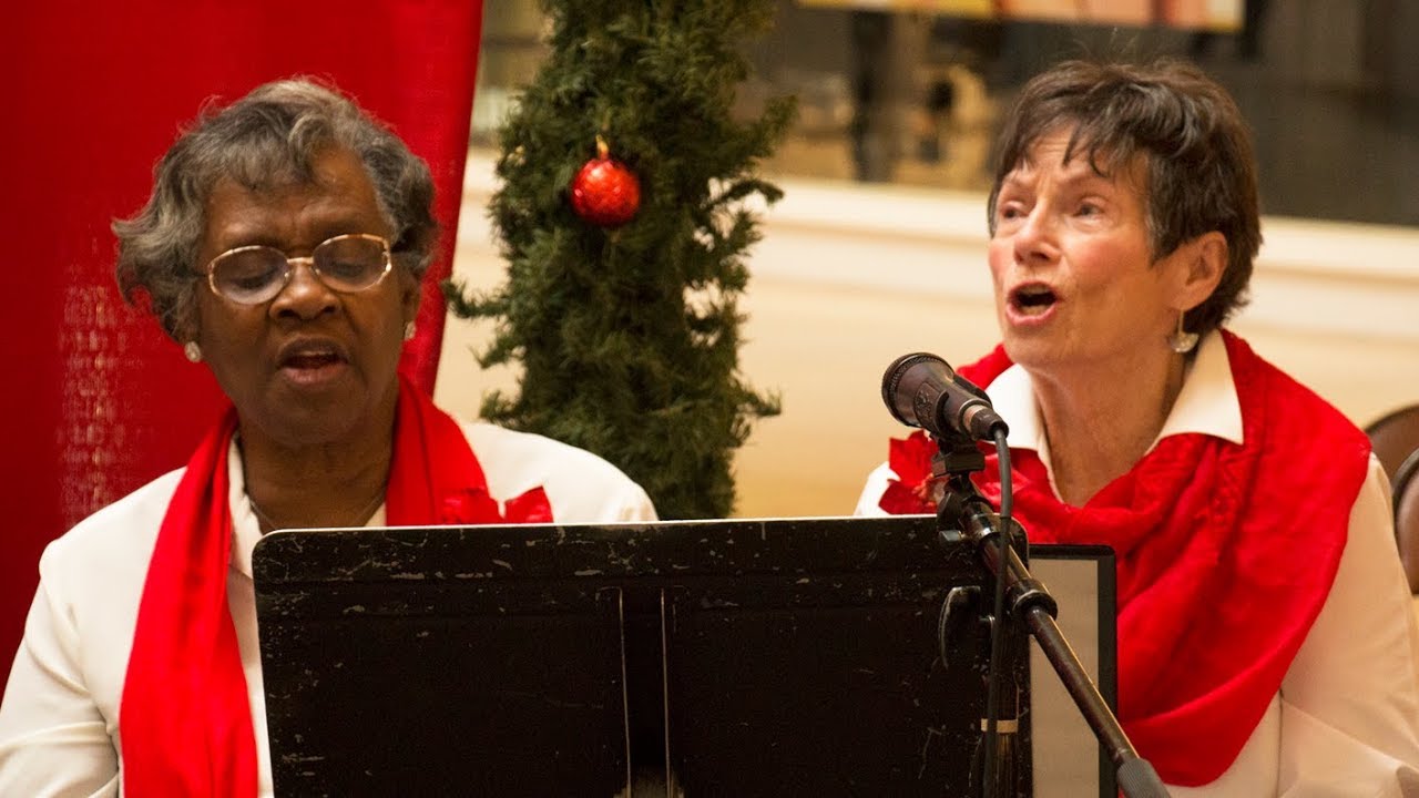 Amazing Grace singers: A vacation from Alzheimer's - YouTube