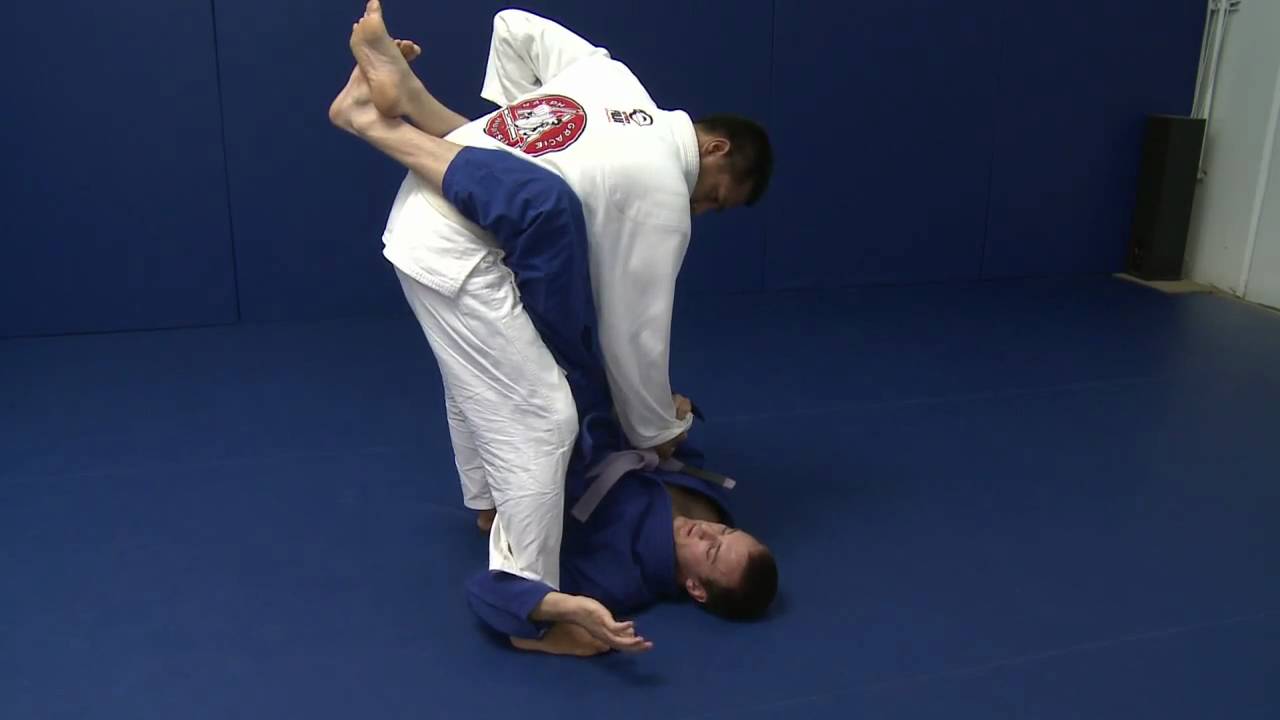 Guard - L11 - Closed Guard Standing - Opponent is about to open your ...